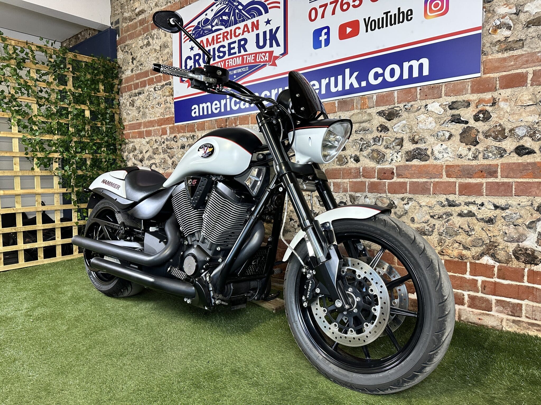 2010 Victory Hammer S 1731cc - American Cruiser UK - The Best Cruiser ...